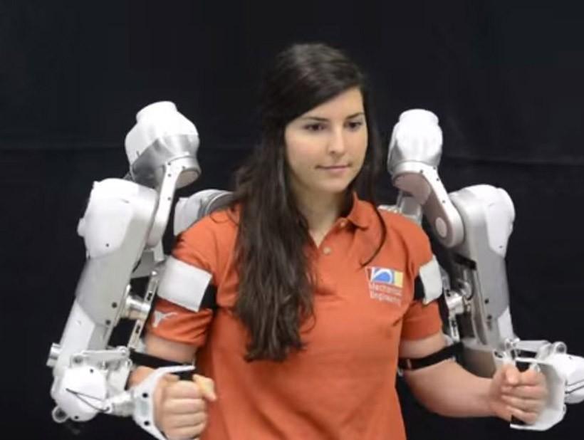 Harmony Rehab Exoskeleton helps people recover from spinal injuries ...