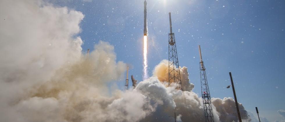 SpaceX still bemused over CRS-7 explosion says Musk - SlashGear