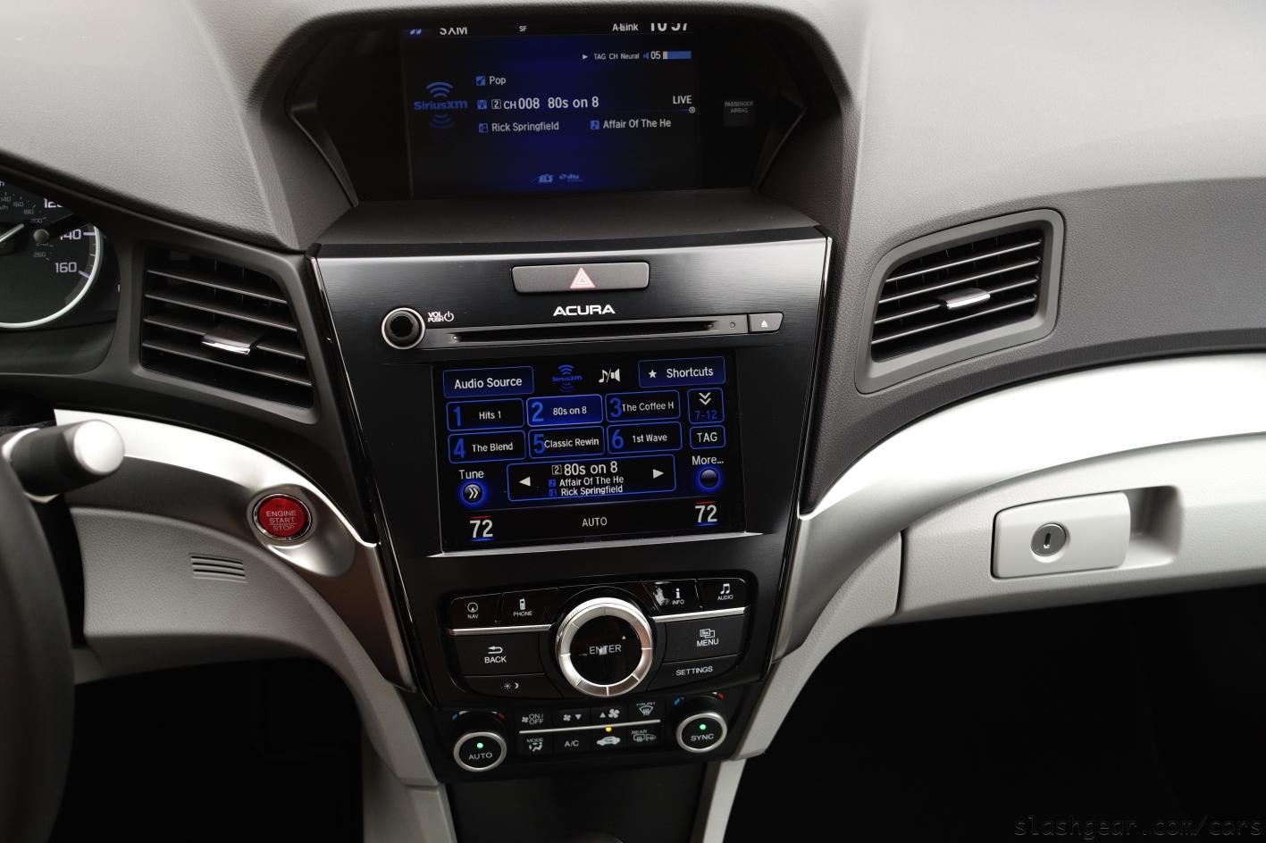 2016 Acura ILX With Tech Package Gallery