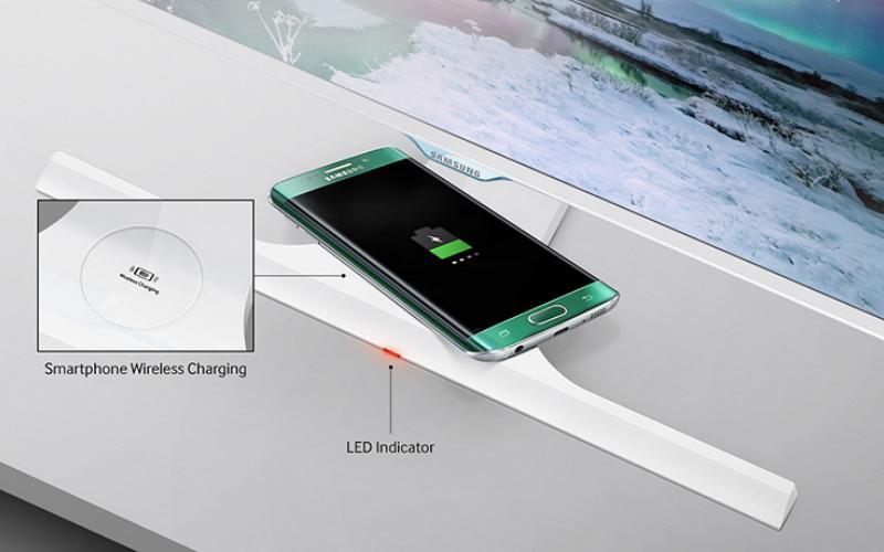 Samsung's wireless charging gaming monitor up for pre-order - SlashGear