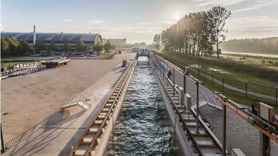 Delta Flume produces largest man-made waves in the world - SlashGear