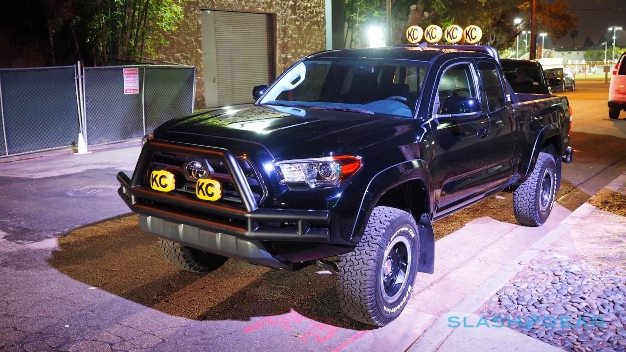 Toyota built this amazing "Back to the Future" gullwing Mirai - SlashGear