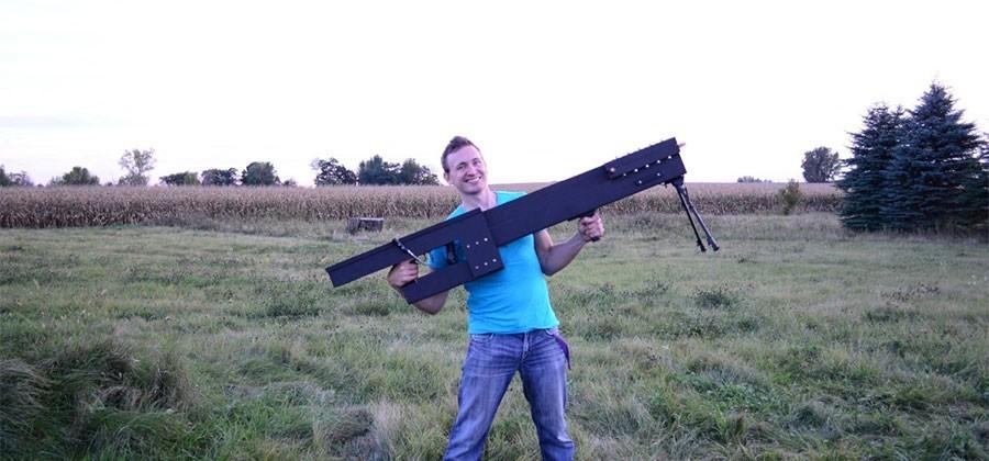 DIY railgun launches projectiles with 950 pounds of force - SlashGear