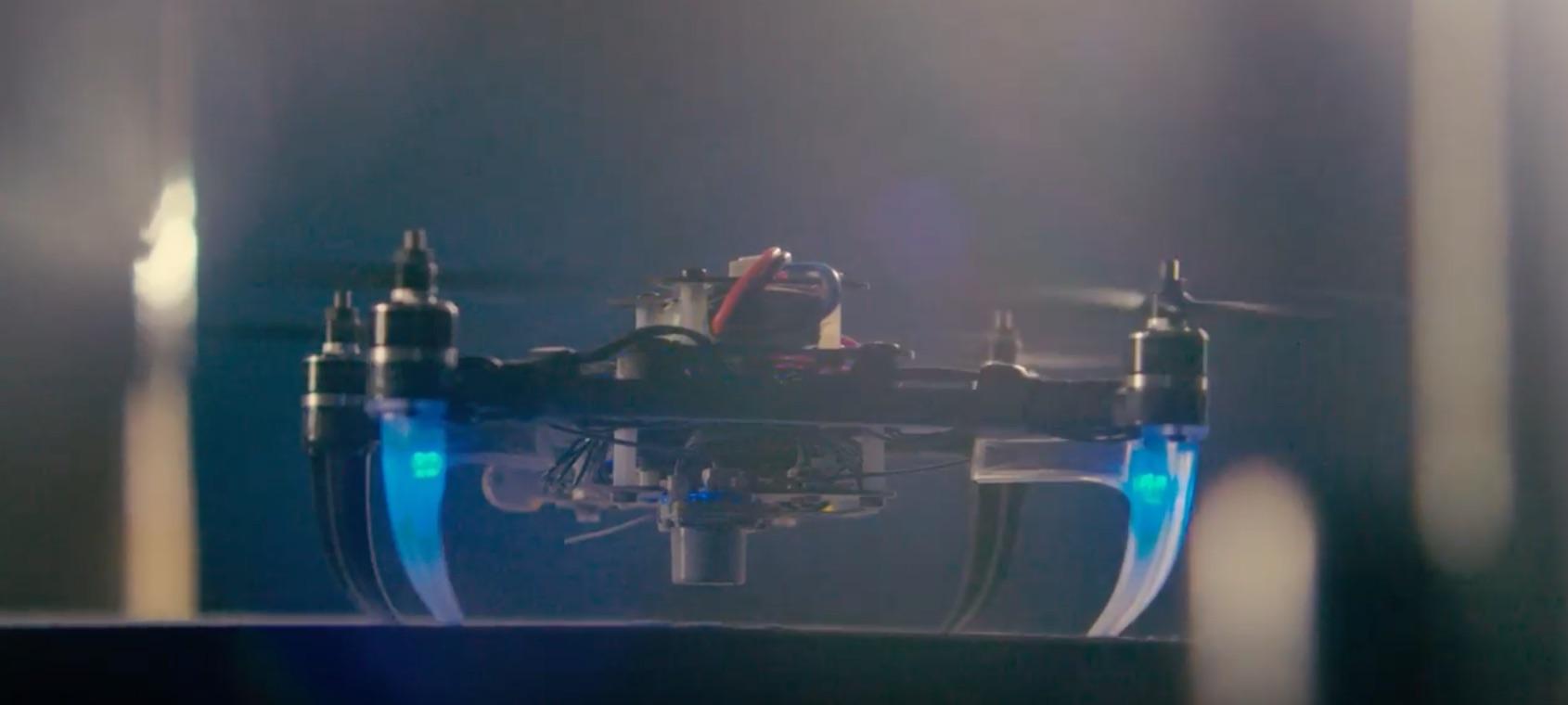 Qualcomm Flight teases smart drones from cellphone chips - SlashGear