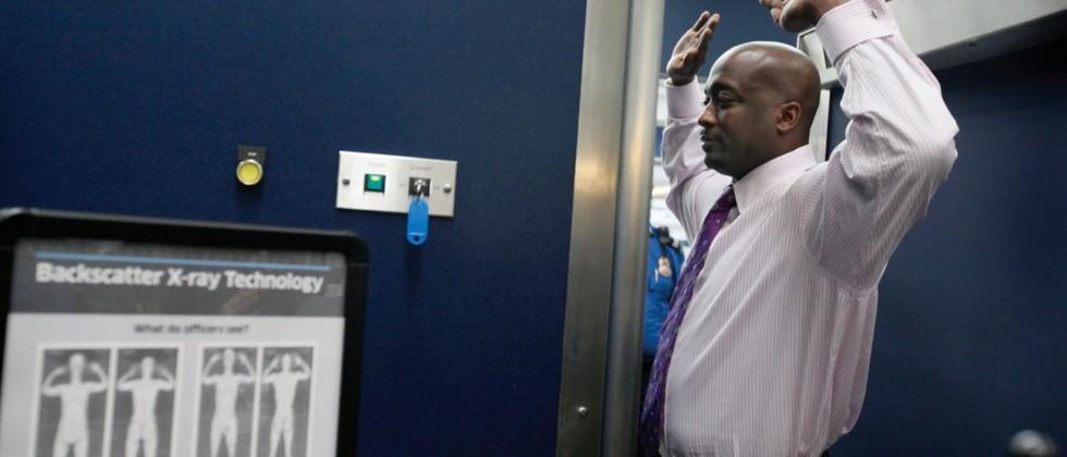 Now the TSA can force you to go through the body-scanner - SlashGear