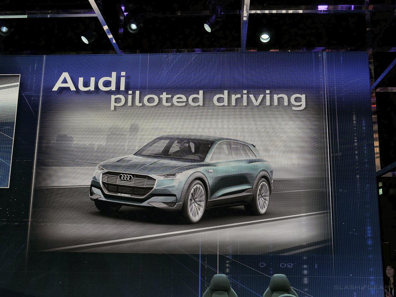Audi Virtual Dashboard Highlights CES Presentation