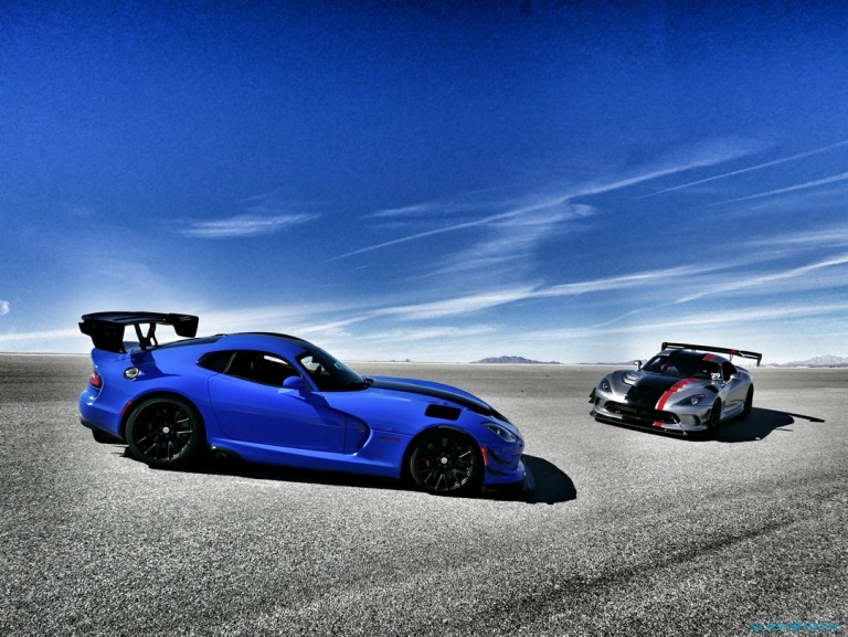 2016 Dodge Viper ACR Review: Snakes on a Track - SlashGear