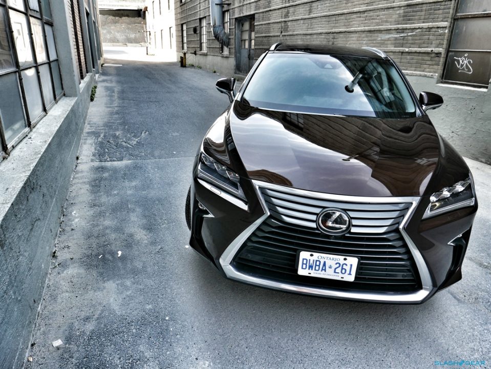 The Lexus RX 350 Takes On 4 of the Best Luxury SUVs for 2016 - SlashGear