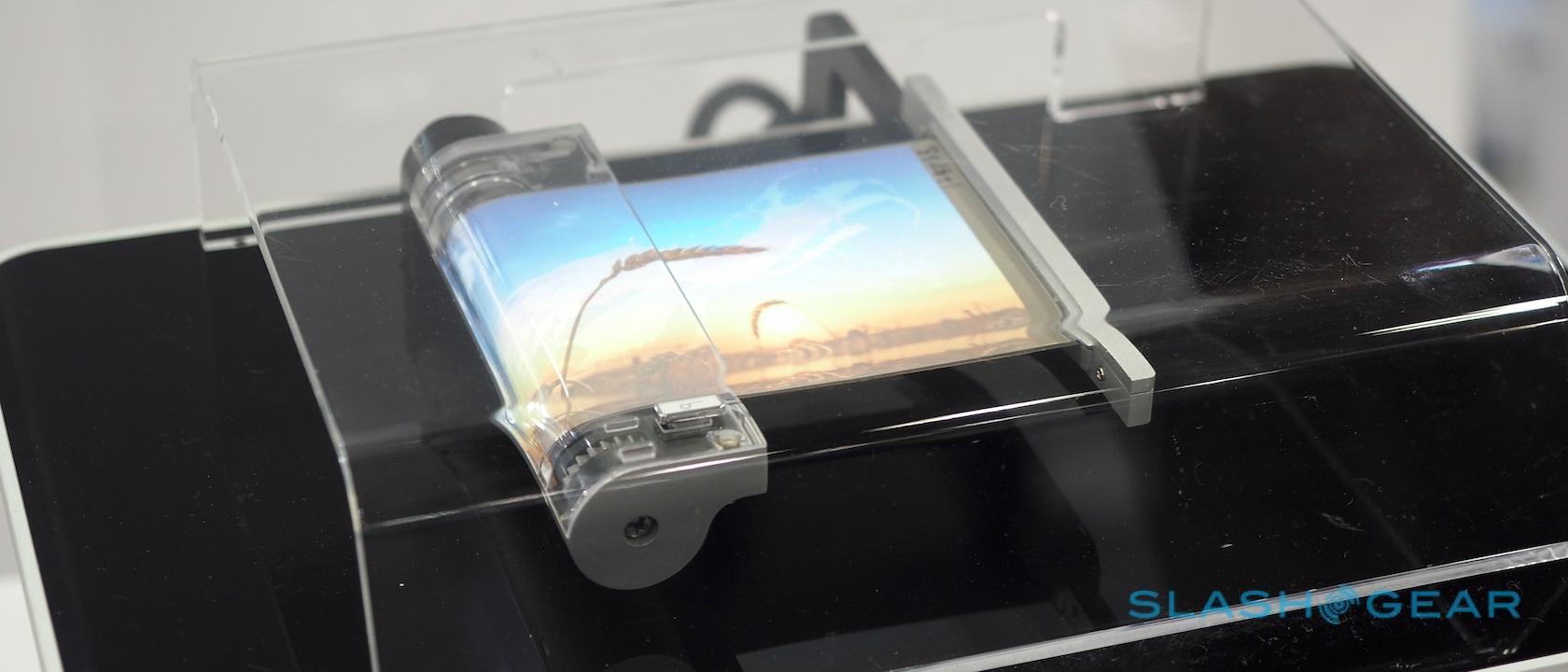 Watch Samsung's rollable display in action - SlashGear