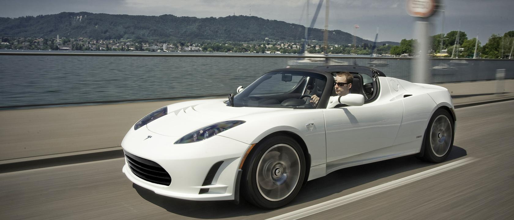 Tesla is now upgrading old Roadsters with 340 mile batteries - SlashGear