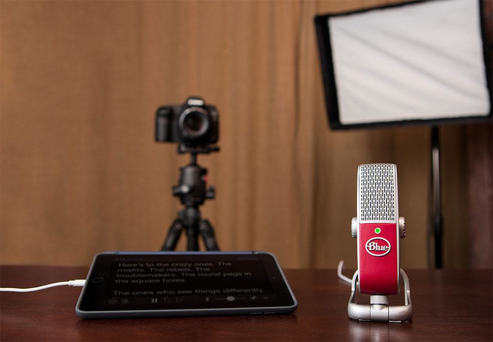 Blue Raspberry USB Mic Works For PC, Mac, iPhone, And iPad