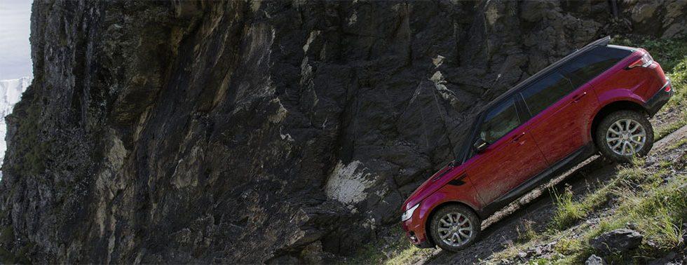 Range Rover Sport takes on downhill alpine ski course - SlashGear