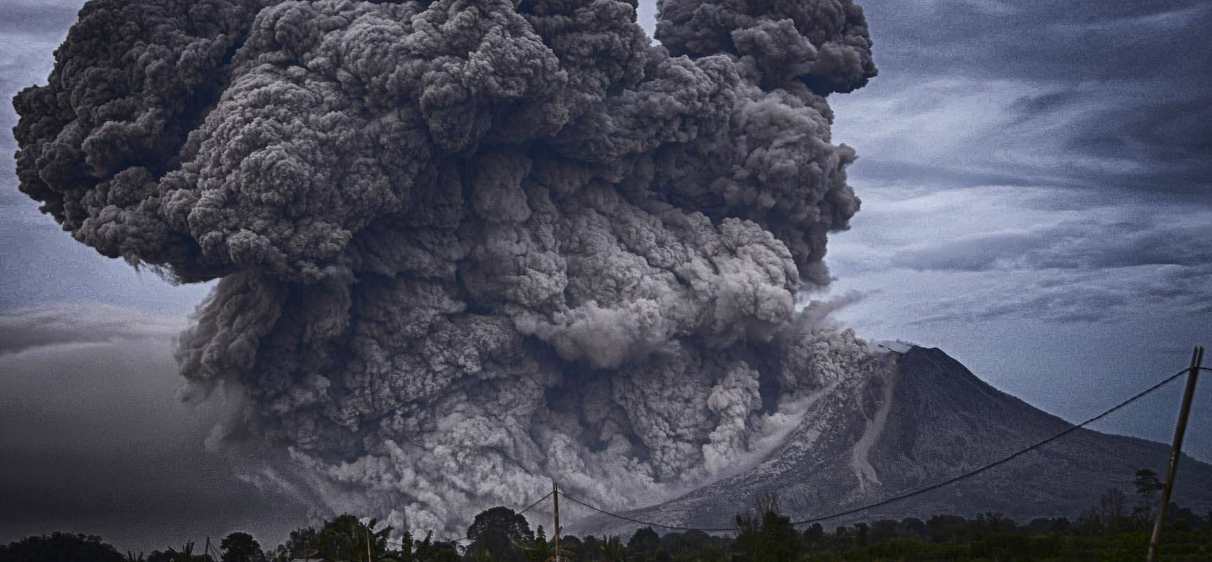 A supervolcano is rumbling in Naples - SlashGear