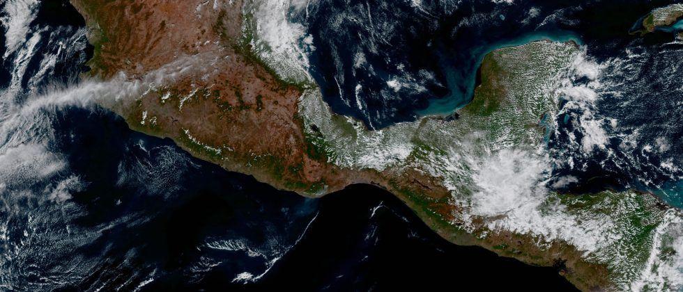 GOES-16 satellite delivers first batch of stunning high-res Earth ...