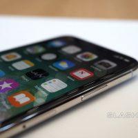 iPhone X hands-on : Apple's OLED flagship up close - SlashGear