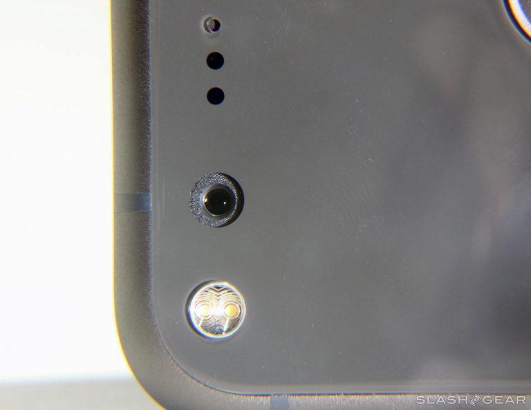 Why Google Pixel 1 may become Priceless - SlashGear