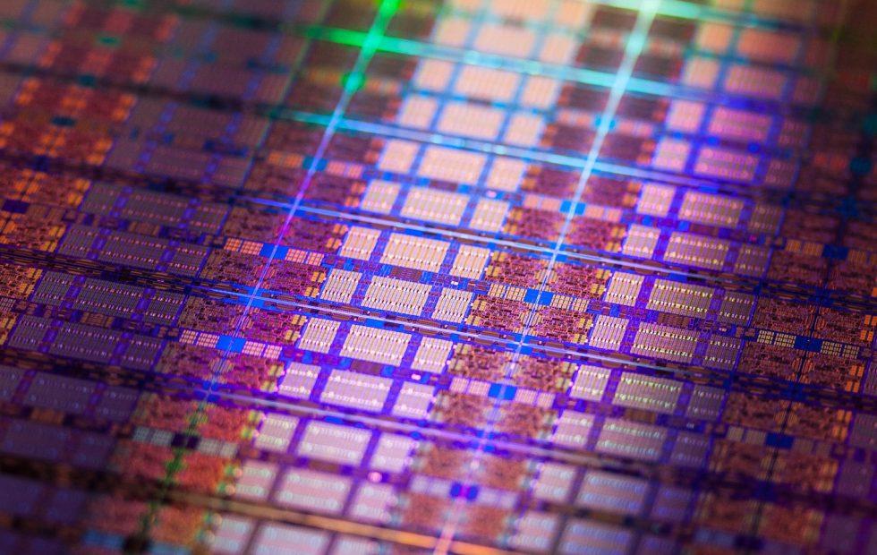Google reveals CPU security flaw Meltdown and Spectre details - SlashGear Google reveals CPU security flaw Meltdown and Spectre details - SlashGear