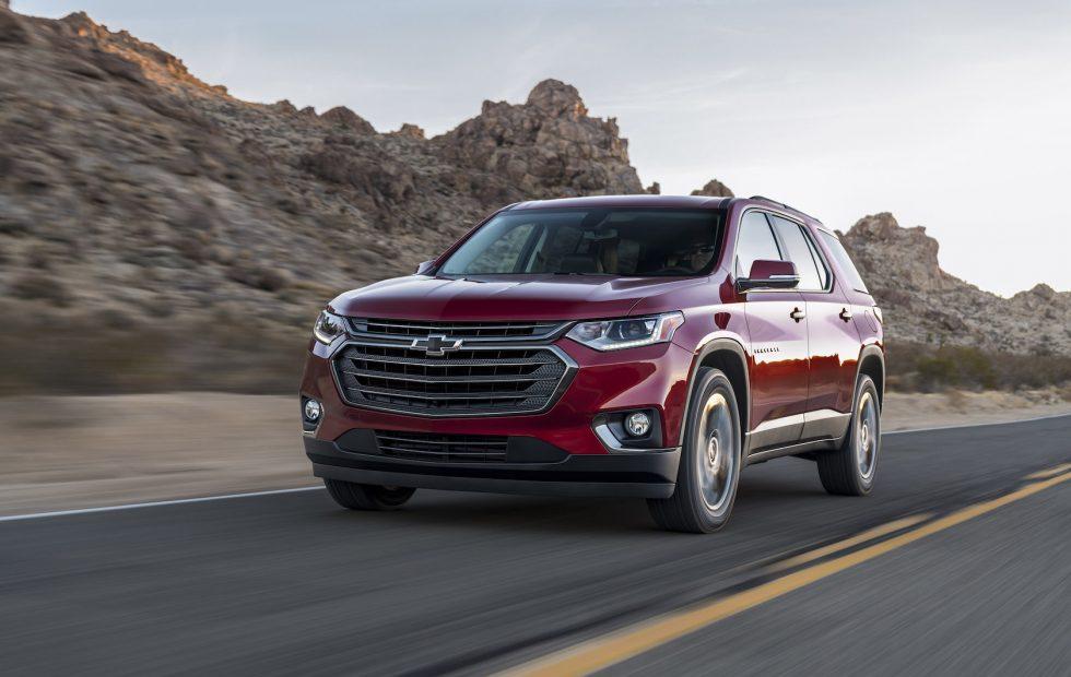 2018 Traverse RS adds sporty turbo to Chevy's 3-row SUV - SlashGear