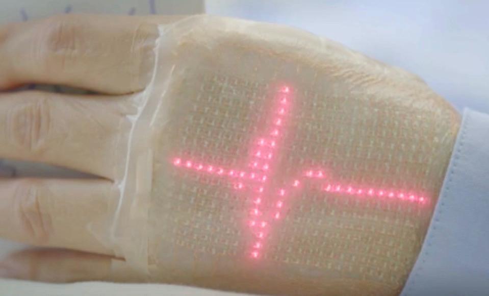 Researchers develop electronic skin that displays vital health stats ... Researchers develop electronic skin that displays vital health stats ...