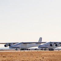 Stratolaunch's spaceship-launching plane just aced its latest test ...
