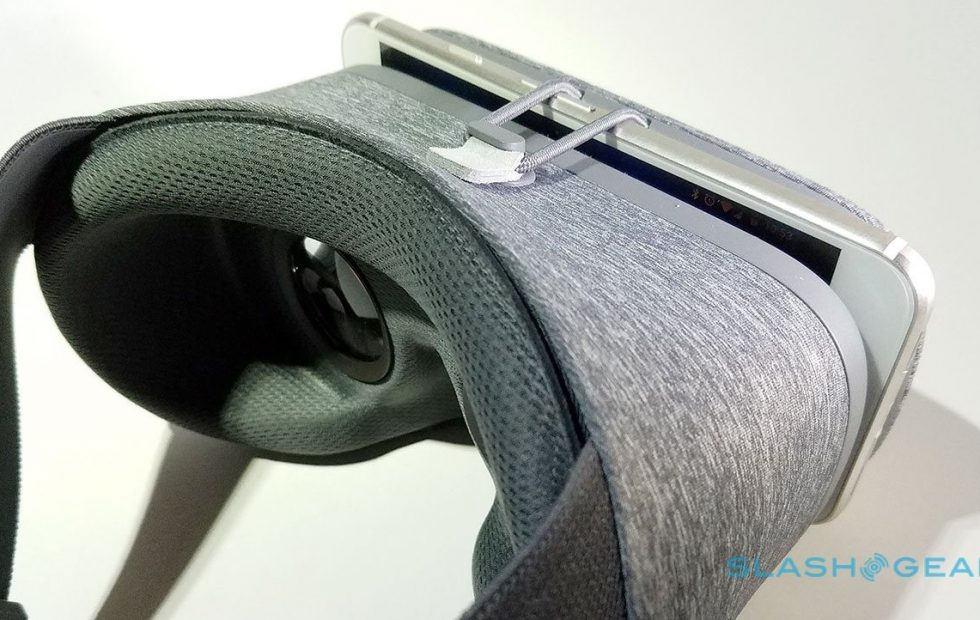 Google's new OLED VR display sounds intense - SlashGear