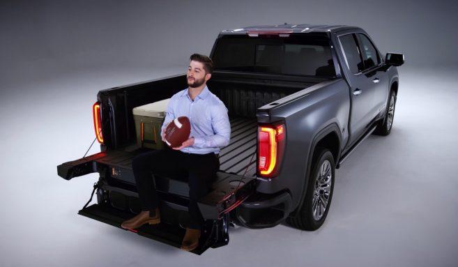 The 2019 GMC Sierra 1500's tailgate is pretty darn ingenious - SlashGear
