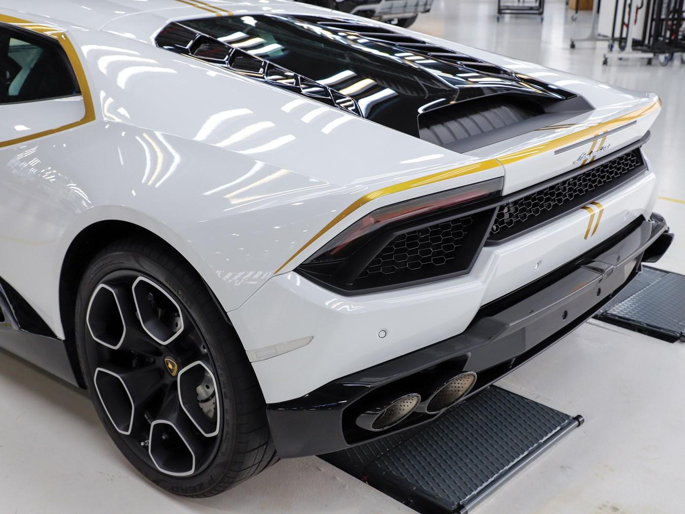 See The Pope's Lamborghini Huracán at Sotheby's - SlashGear