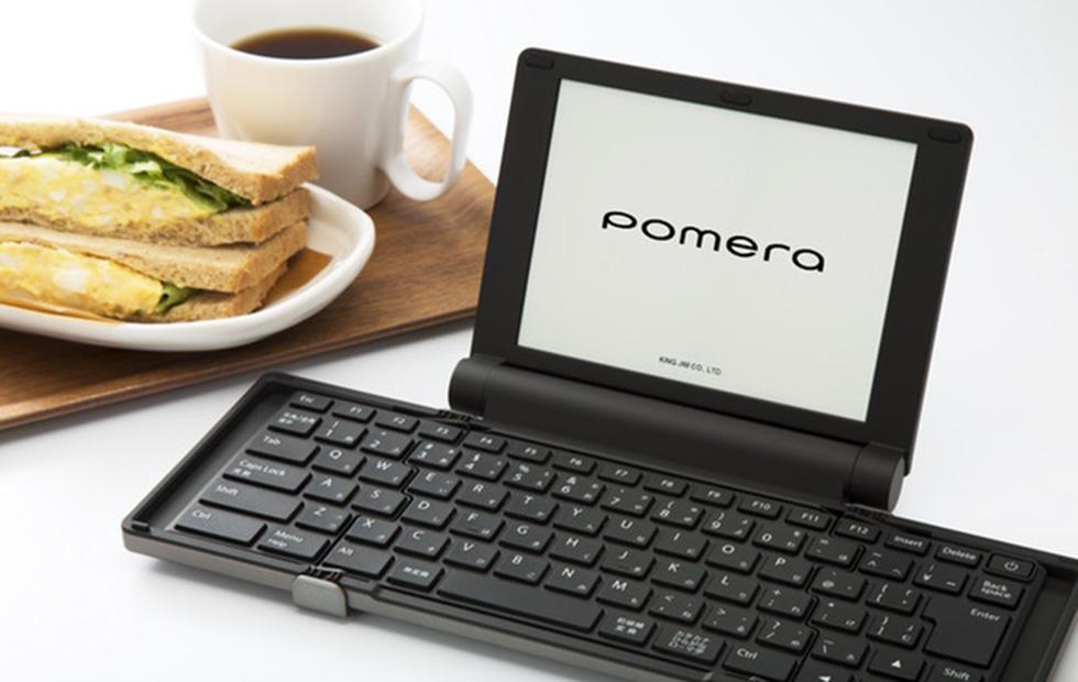 Pomera e-ink ultra-portable typewriter targets the US market - SlashGear