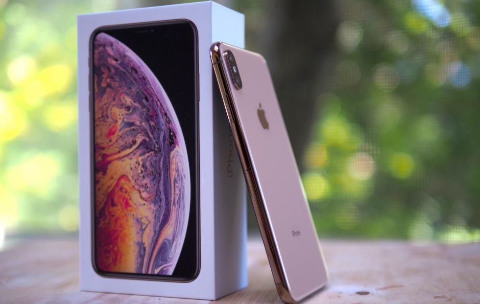 IPhone XS Max Teardown Reveals How Much It Cost To Build SlashGear