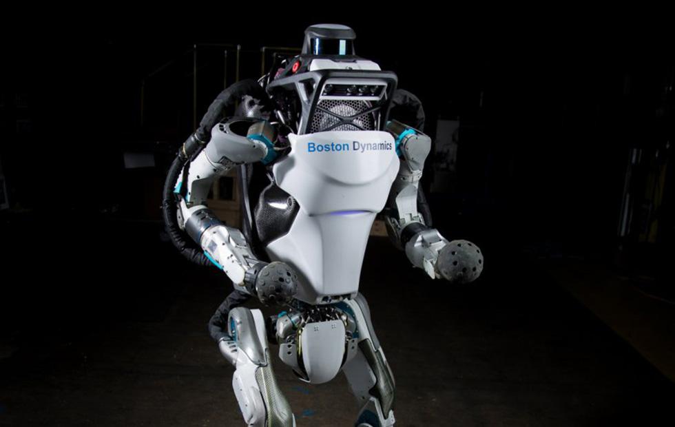Boston Dynamics' Atlas robot learns parkour for crazy new video - SlashGear Boston Dynamics' Atlas robot learns parkour for crazy new video - SlashGear
