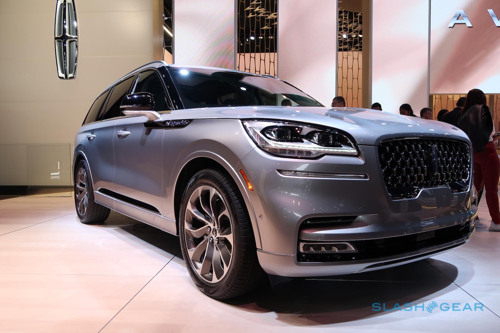 2020 Lincoln Aviator Gallery