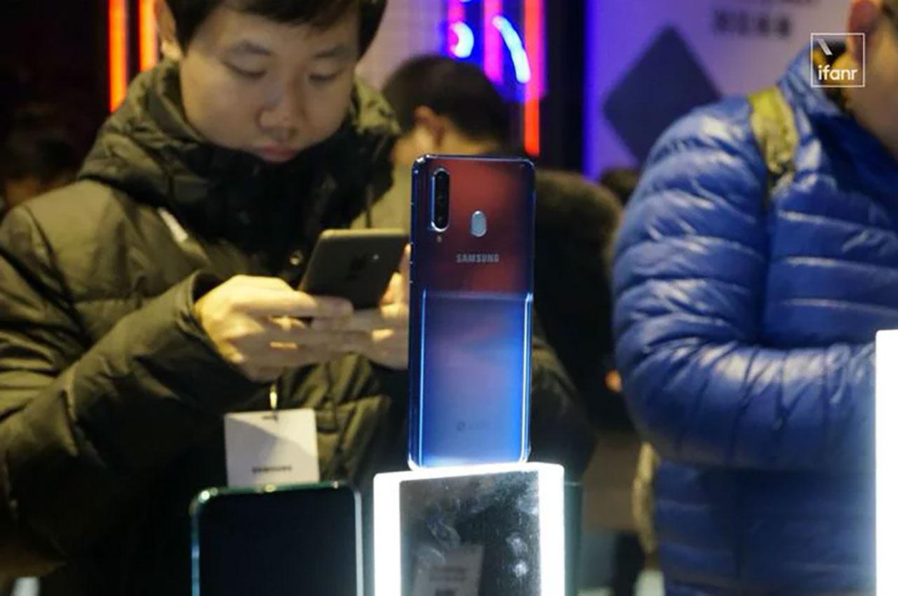 Galaxy A8s Details: Like A Phantom Galaxy S10