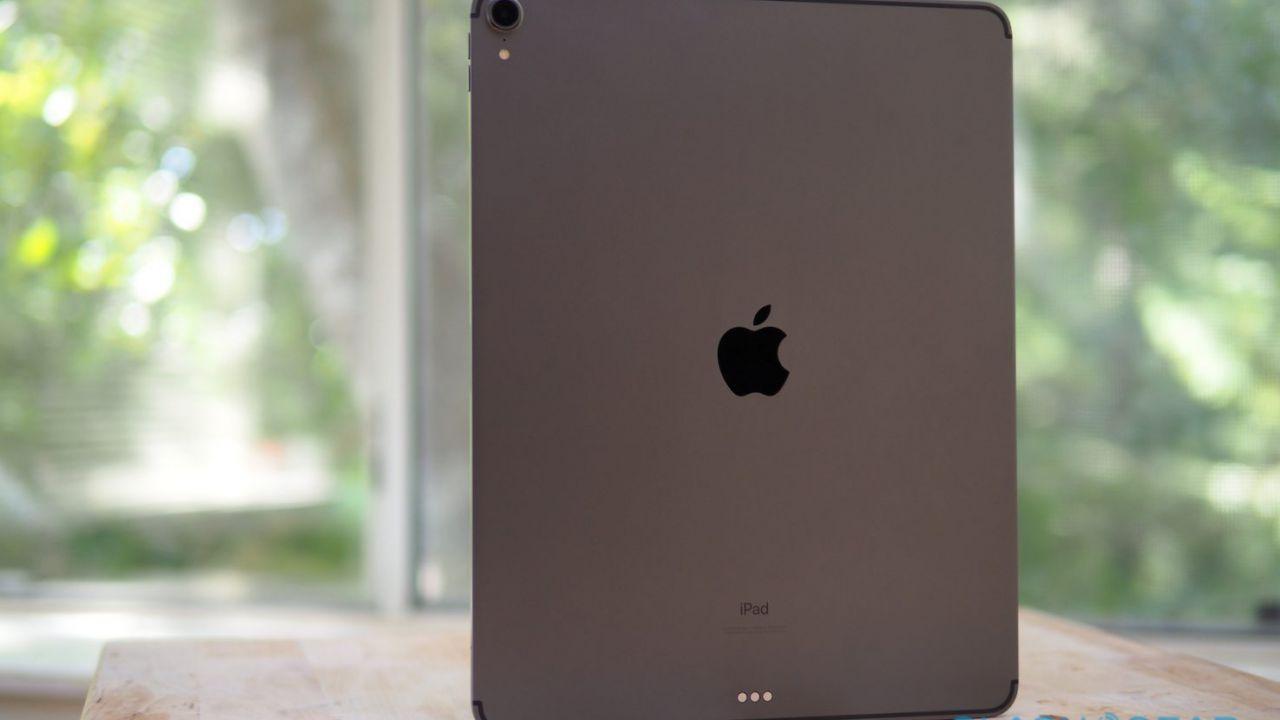 iPad Pro bend still meets Apple standards insists exec - SlashGear