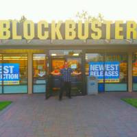 This is the last Blockbuster store on earth - SlashGear