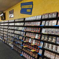 This is the last Blockbuster store on earth - SlashGear