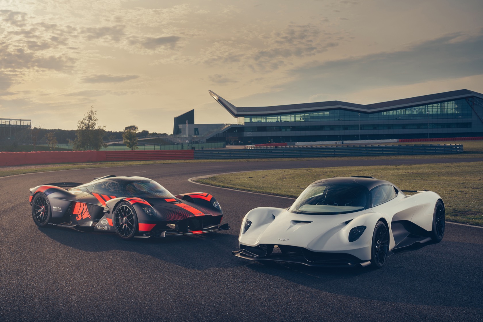 Aston Martin Valhalla AM-RB 003 Gallery