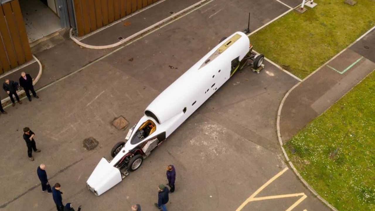 Bloodhound land speed record vehicle gets new HQ and paint job - SlashGear
