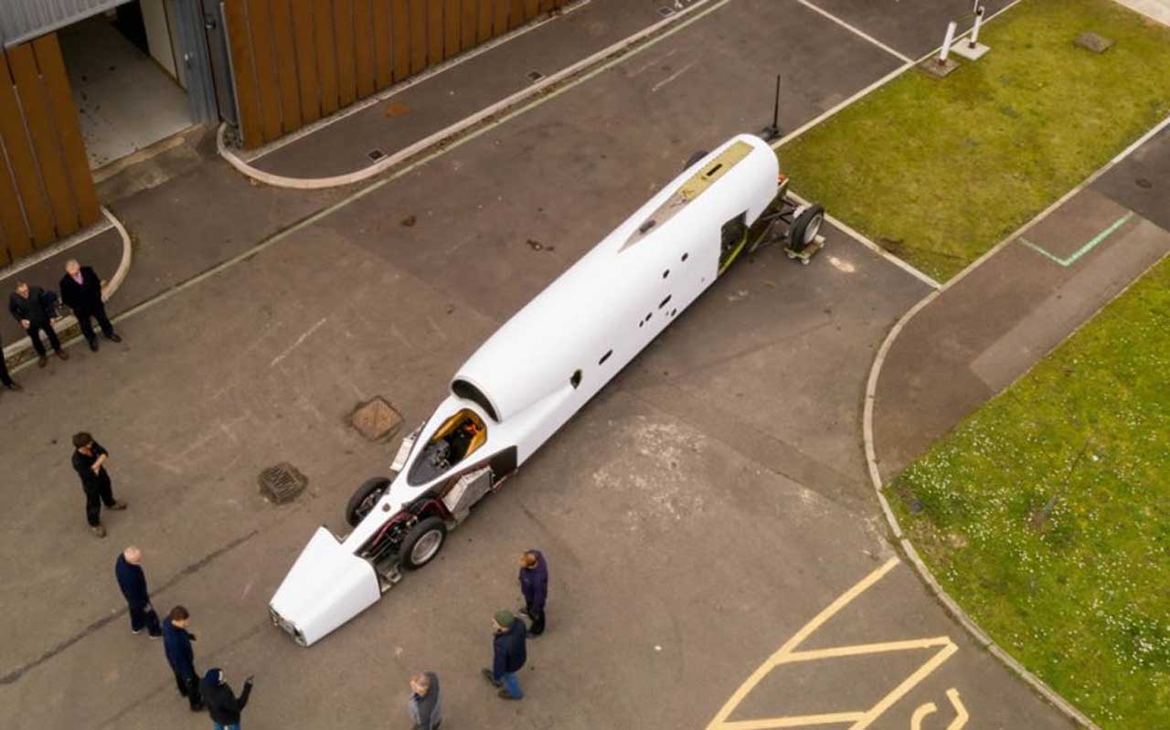 Bloodhound land speed record vehicle gets new HQ and paint job - SlashGear