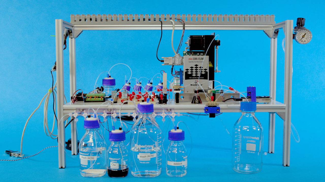 Groundbreaking DNA drive saves data in the building blocks of life ...