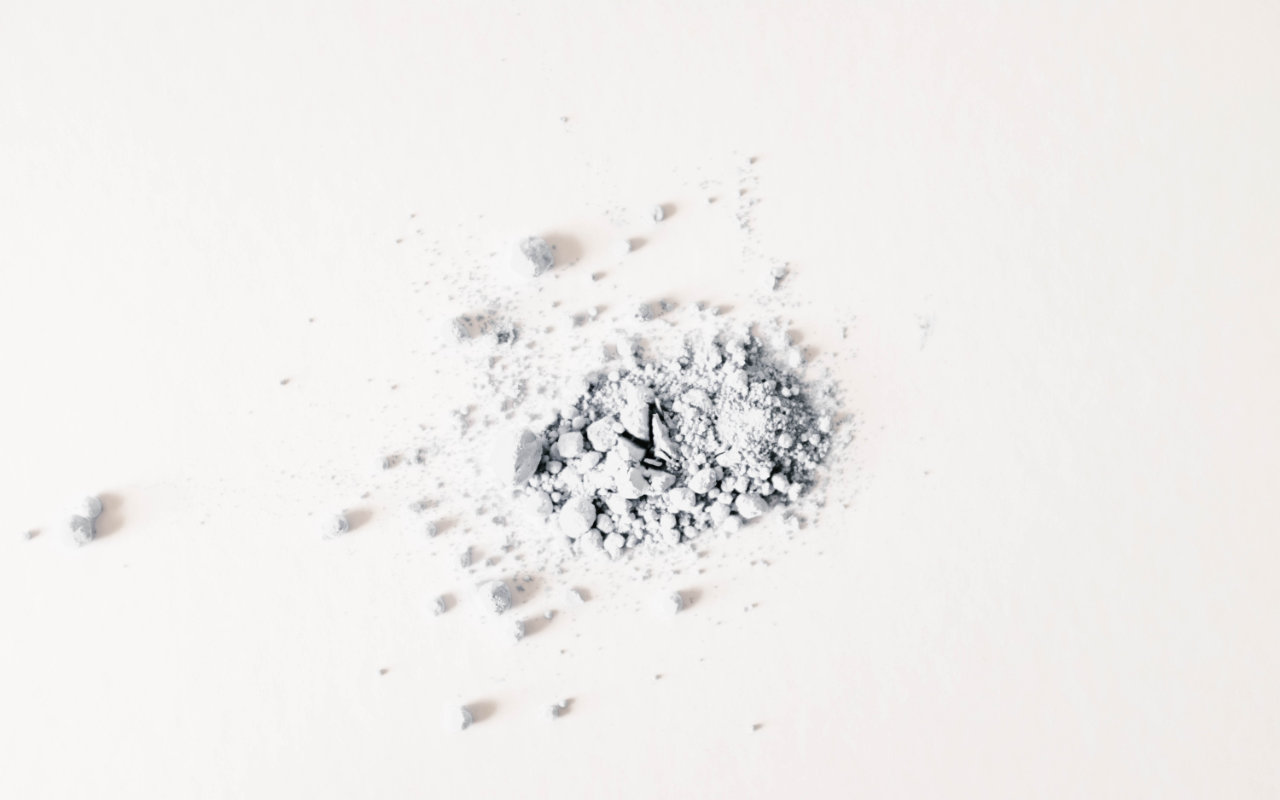 Scientists pulverize smartphones into powder to see what's inside ...