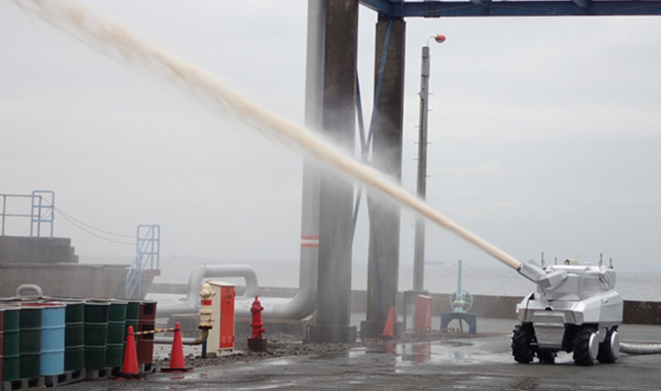 Mitsubishi reveals autonomous firefighting water cannon robot - SlashGear
