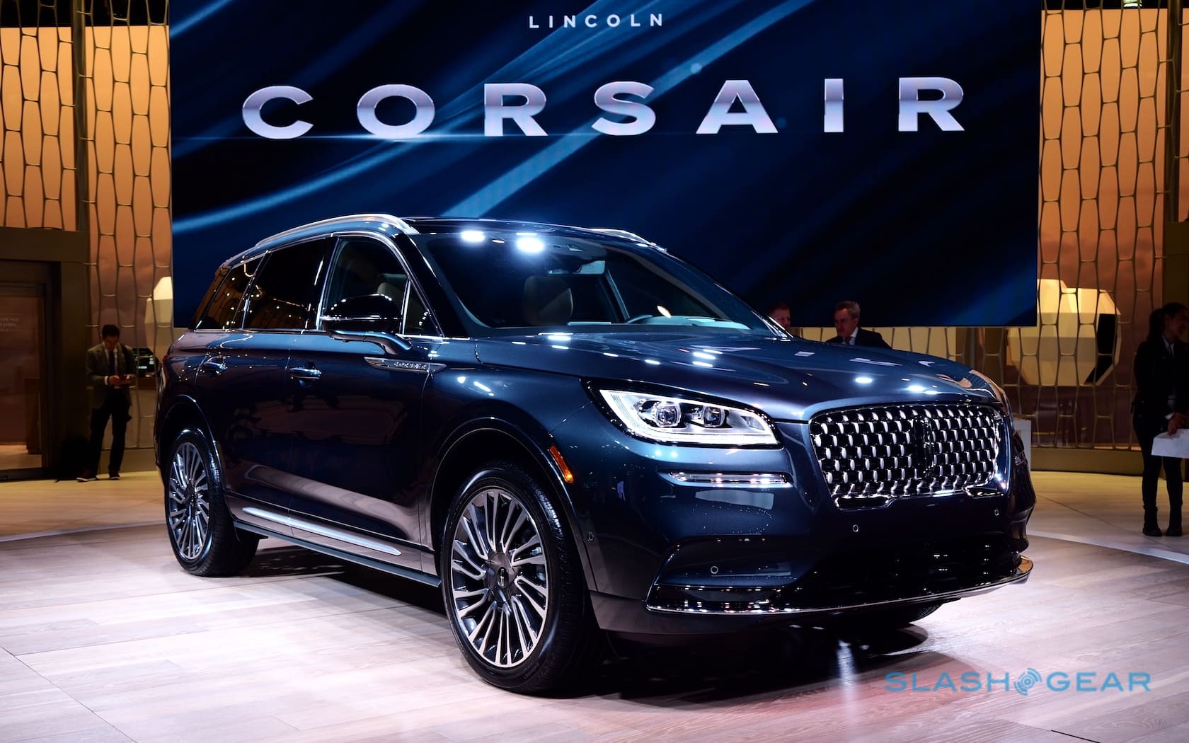 2020 Lincoln Corsair brings Navigator style to luxury crossover - SlashGear