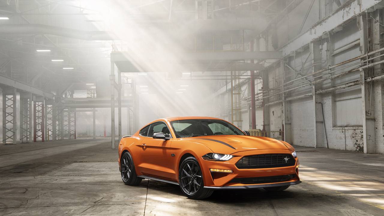 Ford Mustang 2.3L High Performance Package aims at autocross - SlashGear