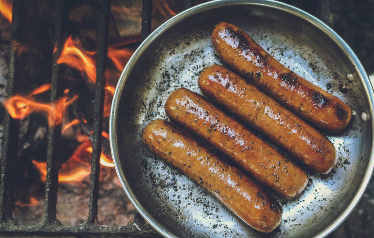 Researchers bet you'll eat maggots if they're disguised in food - SlashGear