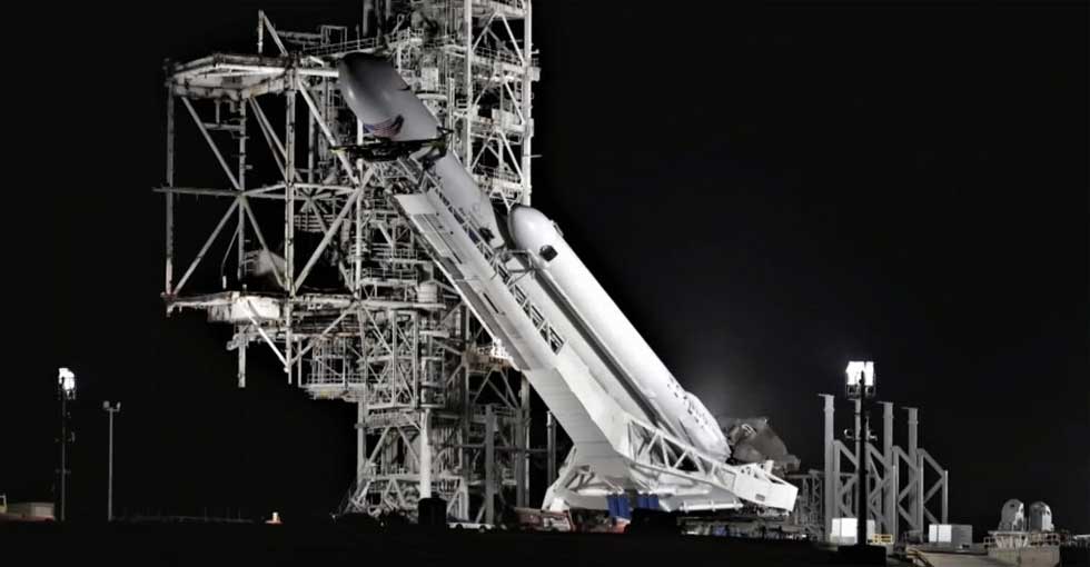 Third SpaceX Falcon Heavy launch is the first with used side boosters ...