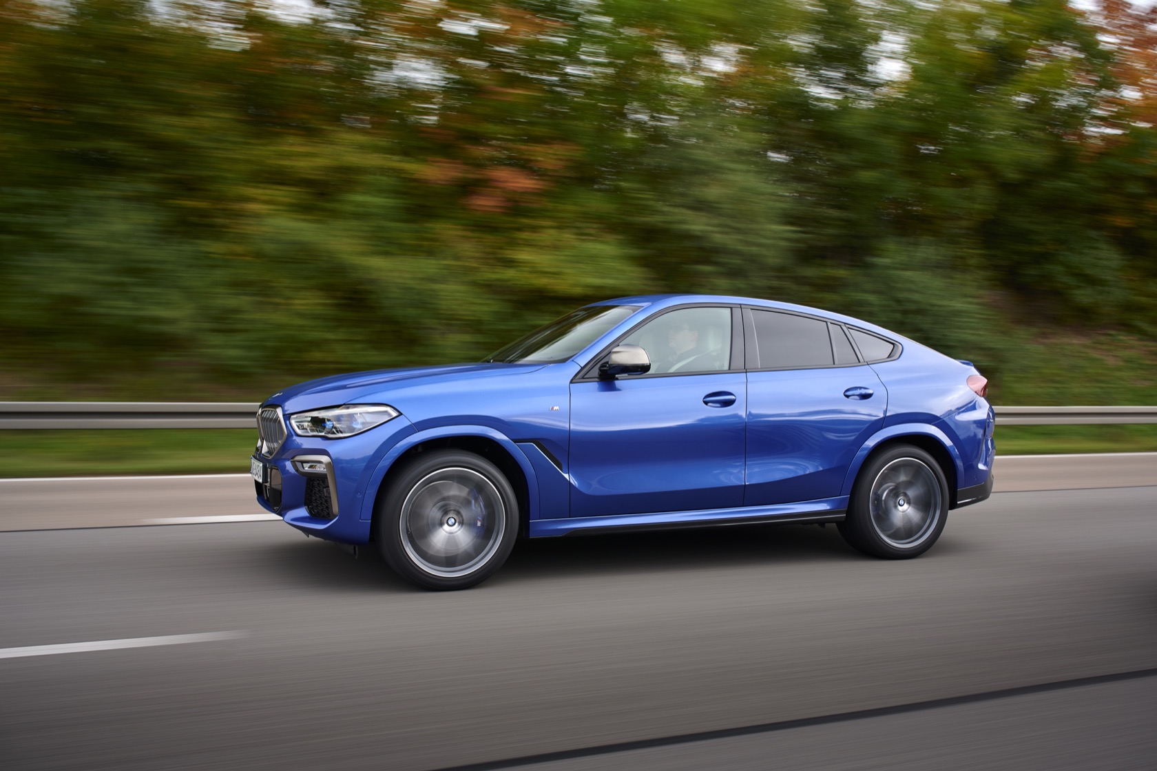2020 BMW X6 Gallery