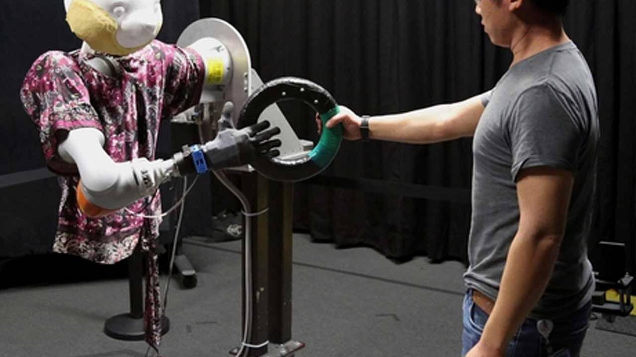 Disney Research shows off a robot character with fast handovers - SlashGear