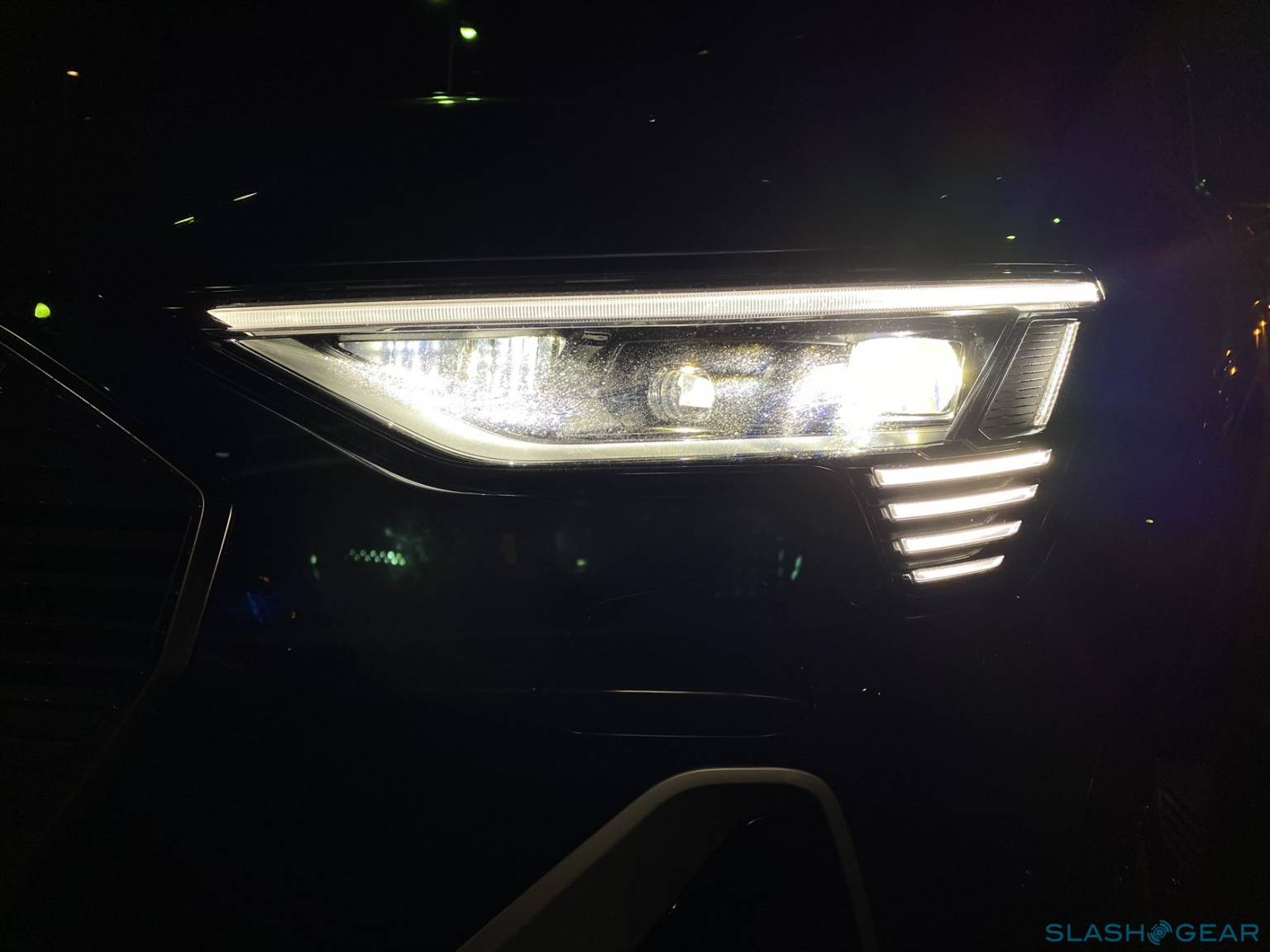 Audi Digital Matrix LED Headlights first look: The e-tron tech the US ...