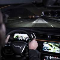 Audi Digital Matrix LED Headlights first look: The e-tron tech the US ...
