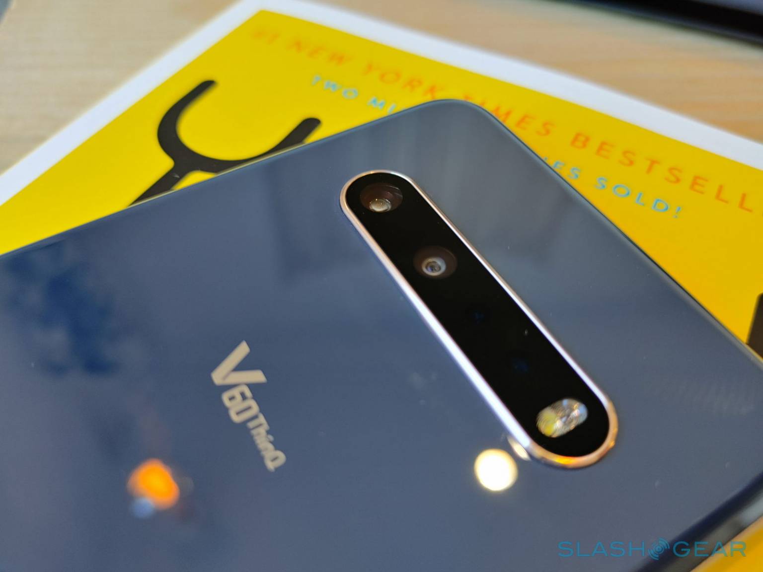 LG V60 ThinQ 5G hands-on: 5G in two screens - SlashGear